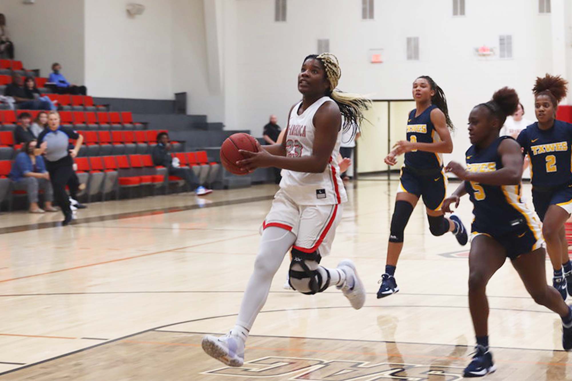 Ossyana Ozoani - 2021-22 - Women's Basketball - Mid-America Christian ...