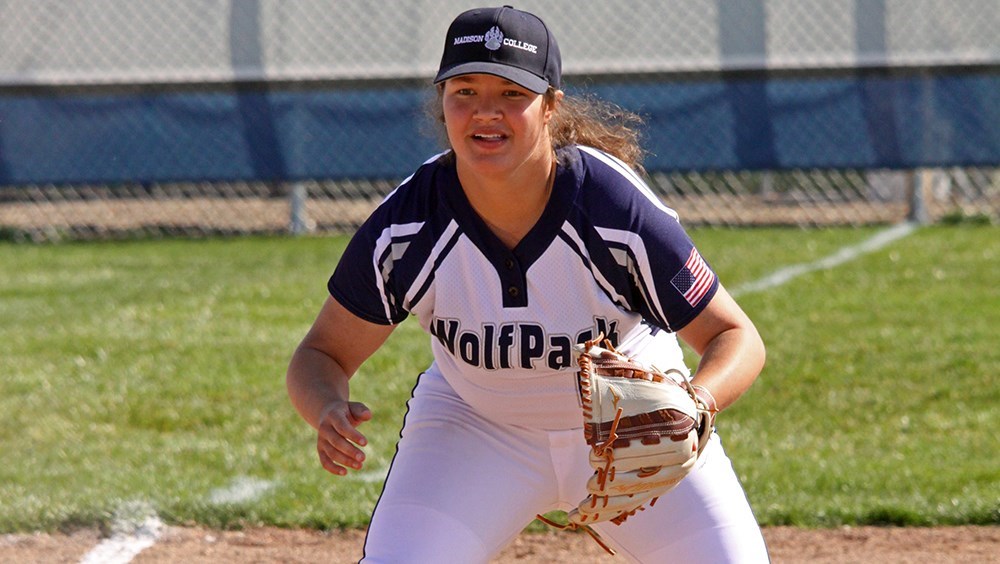 Meredith Holt - 2016 - Softball - Madison College Athletics