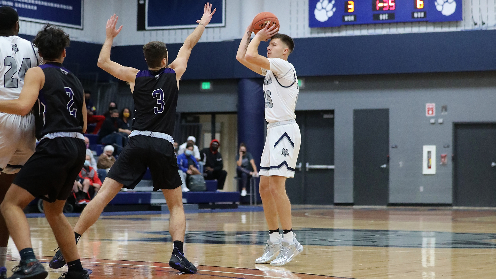 Tyler Haak - 2022-23 - Men's Basketball - Madison College Athletics