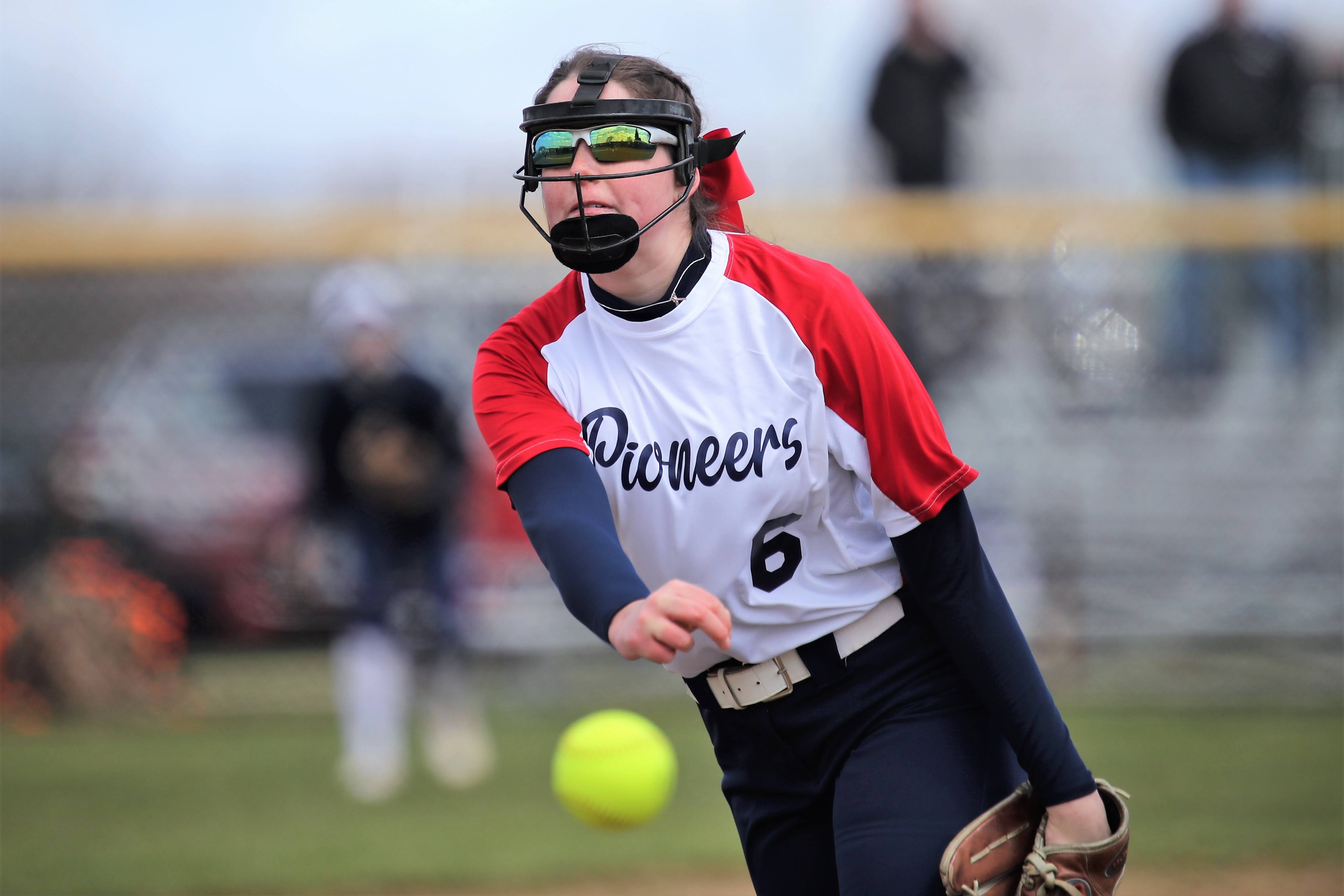 Pioneers Fall to Tiffin on Sunday Afternoon - Malone University Athletics