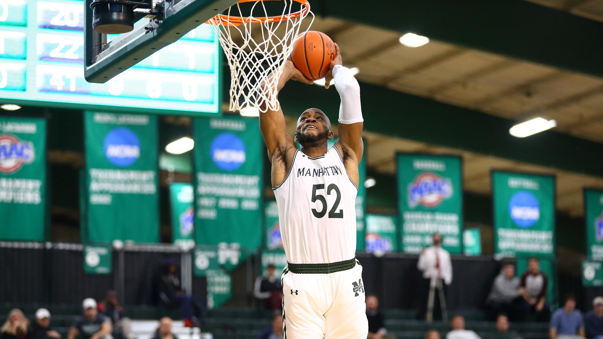 Samson Usilo - Men's Basketball - Manhattan College Athletics