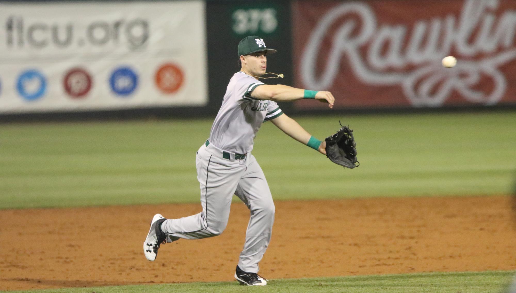 Alex Cerda - Baseball - Manhattan College Athletics