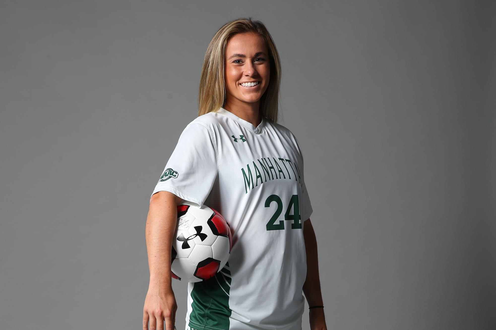 Emma Boss - Women's Soccer - Manhattan College Athletics