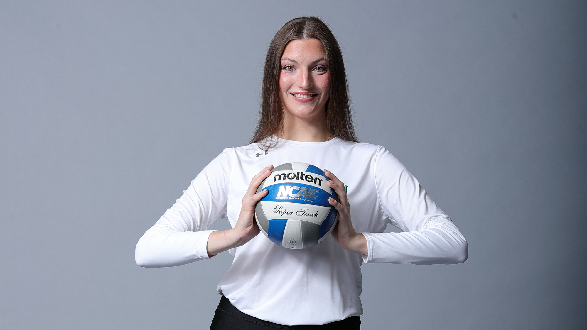 Julia Menocal - Women's Volleyball - Manhattan College Athletics