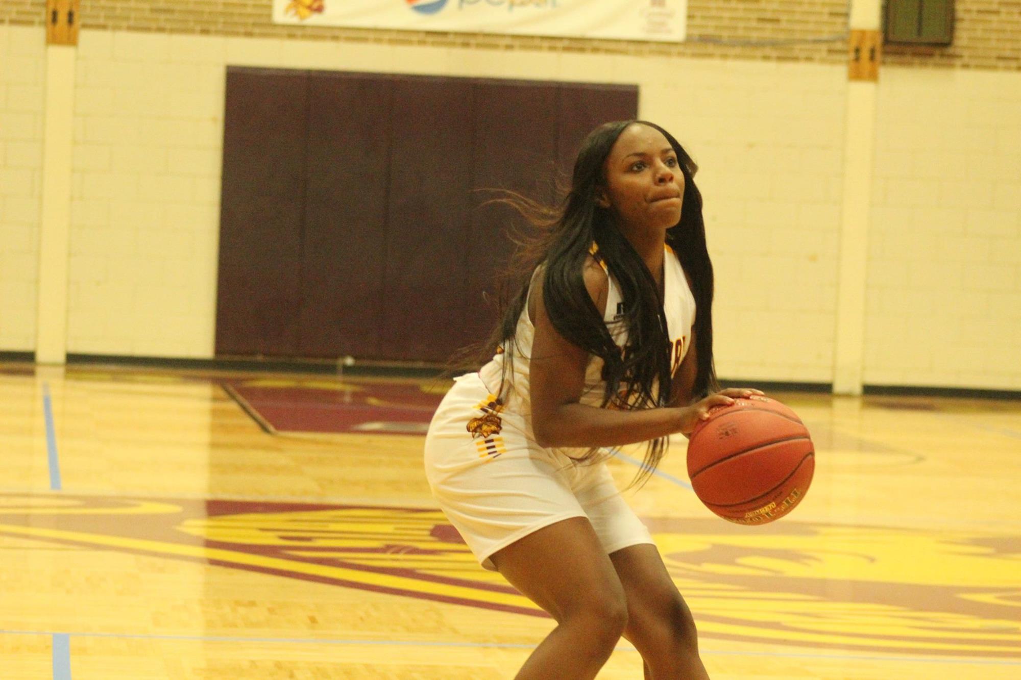 Cierra Moran - Women's Basketball - Central State University Athletics