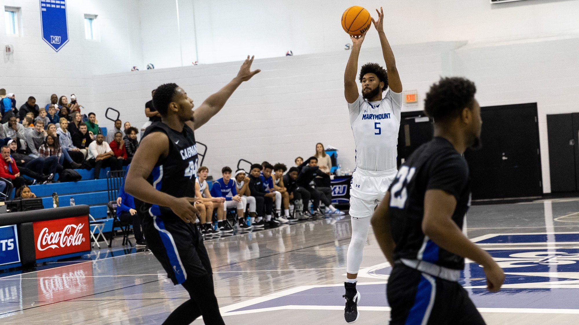 Men's Basketball Fall in Final Minute at Neumann - Marymount University