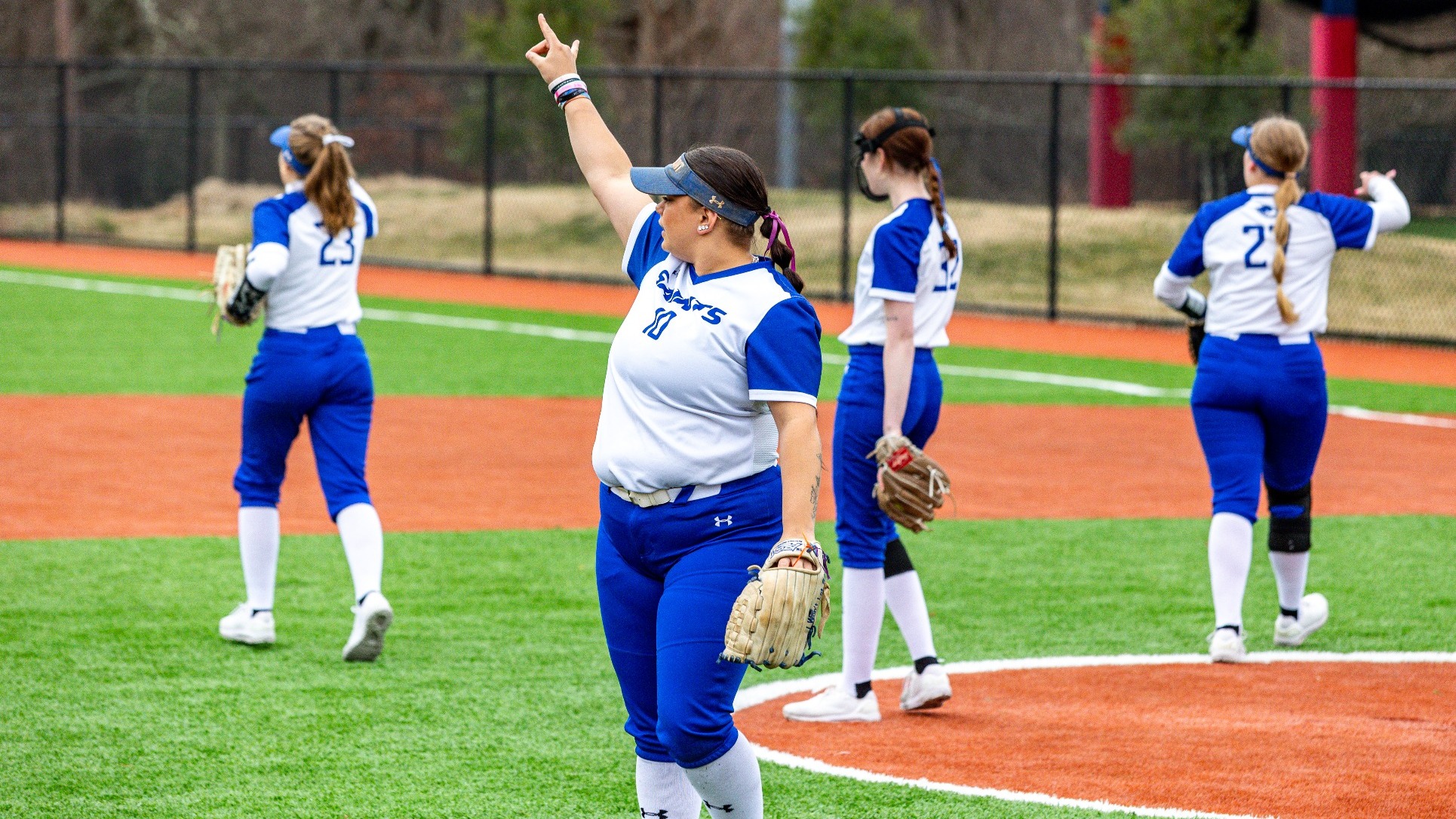 Softball Splits Doubleheader with Shenandoah - Marymount University