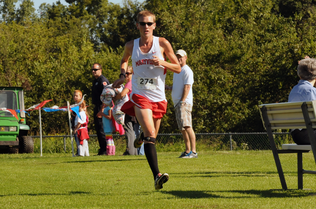 Kyle Deeken - 2015 - Men's Cross Country - Maryville University Athletics
