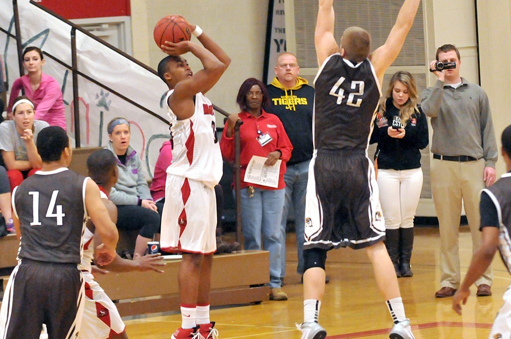 Armon Provo - 2014-15 - Men's Basketball - Maryville University Athletics
