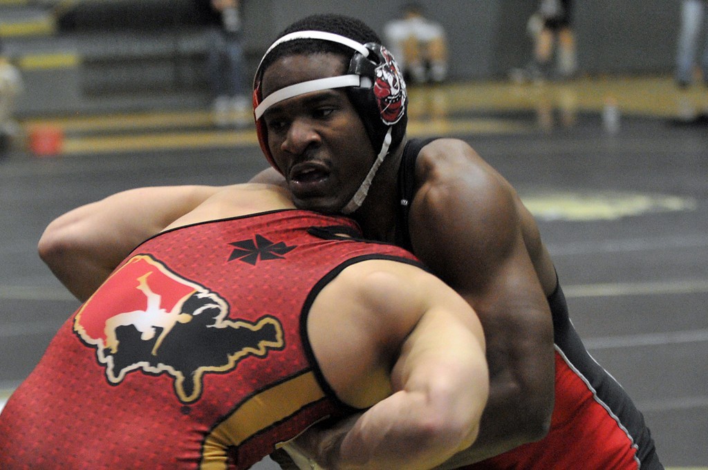 Dimitri Willis - 2015-16 - Wrestling - Maryville University Athletics