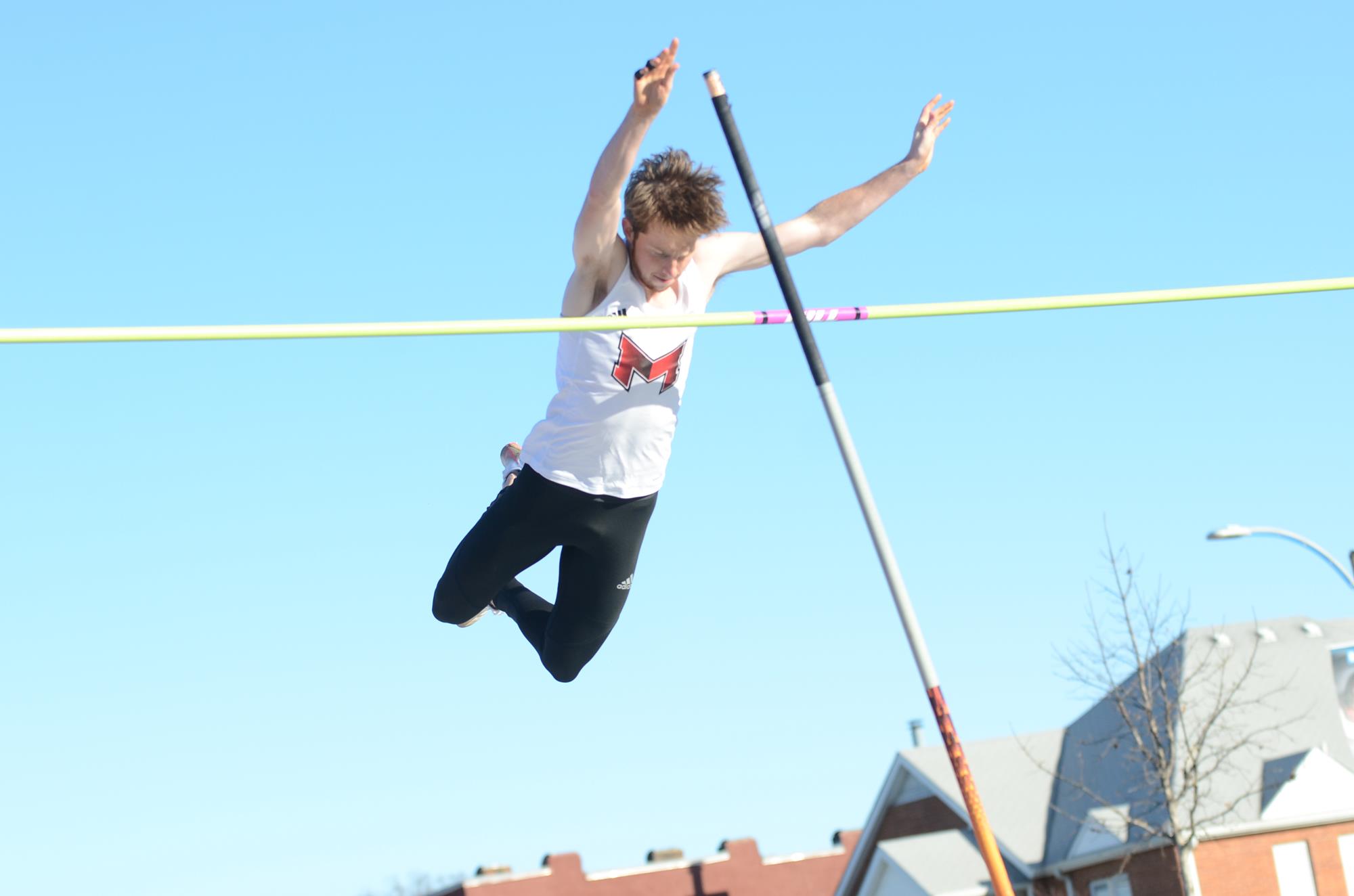 Collin White - 2022-23 - Men's Track and Field - Maryville University ...