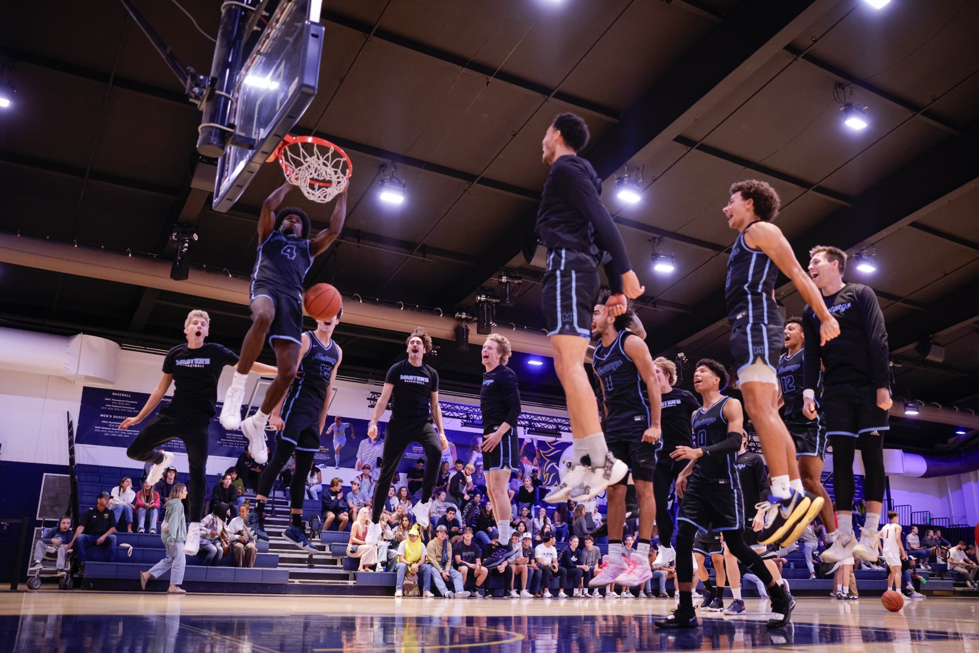 Men's basketball gets 1st win - The Master's University Athletics