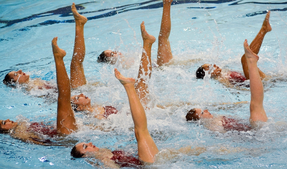 McGill synchronized swimming makes a splash at season-opening ...