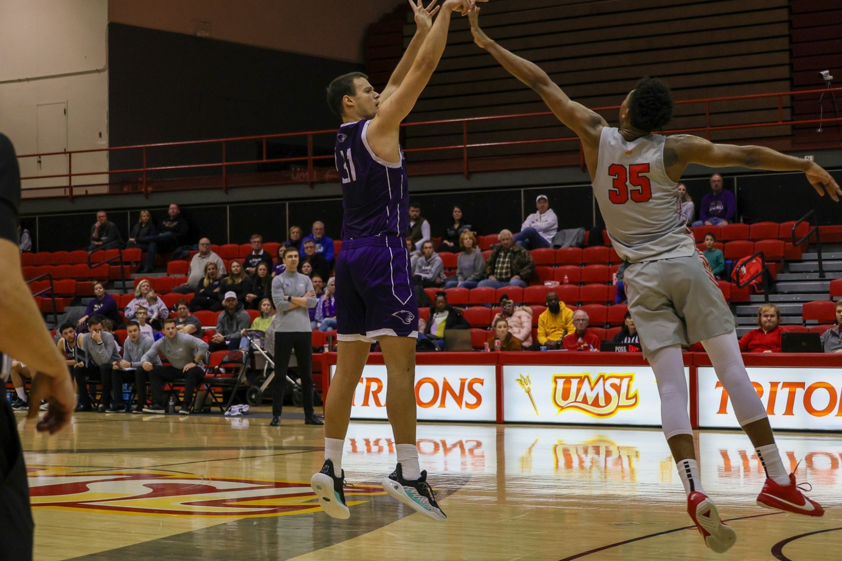 Men's Basketball Picks Up Road GLVC Victory - McKendree University ...
