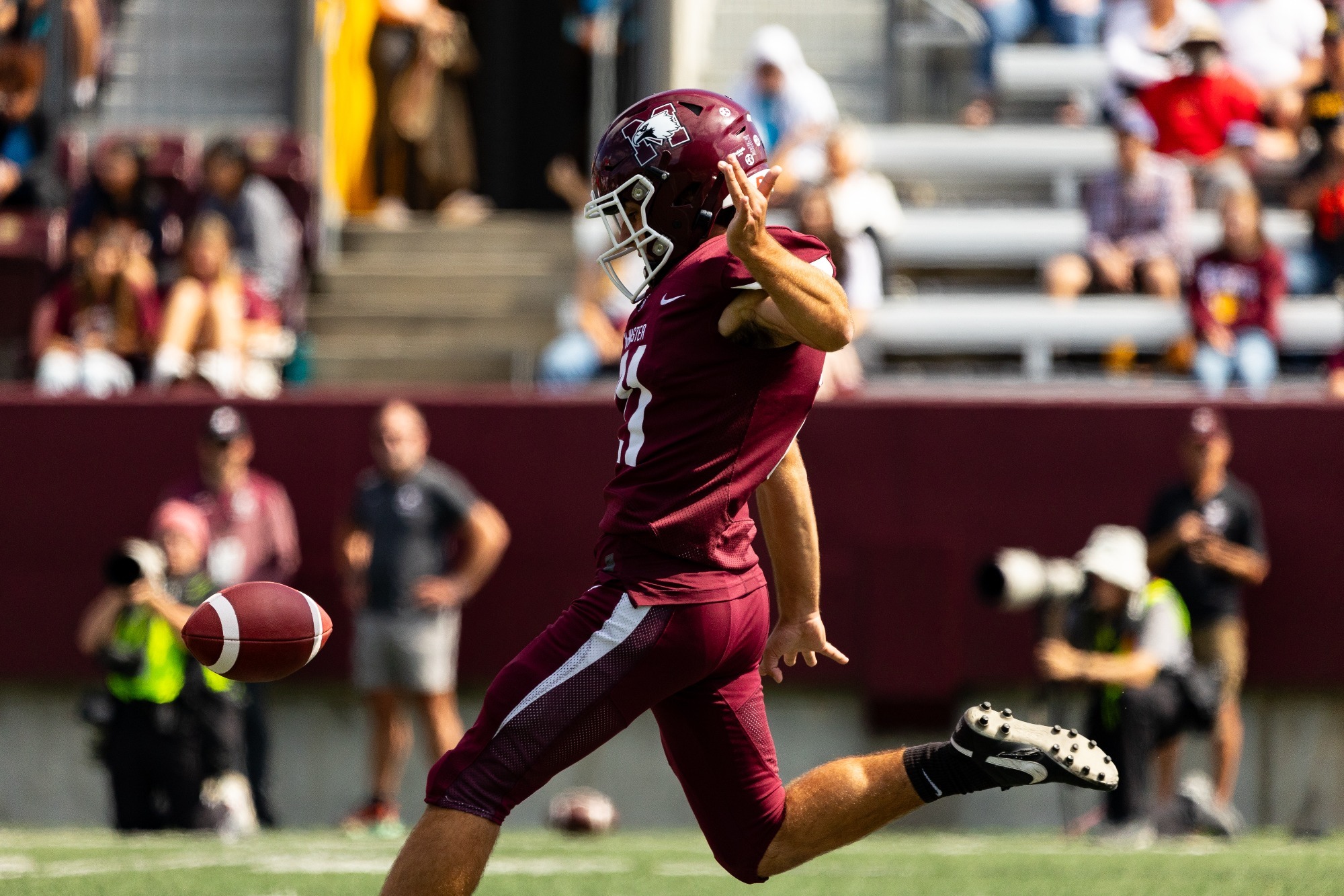 Horvat recognized as 2023 U SPORTS Second Team All-Canadian - McMaster ...