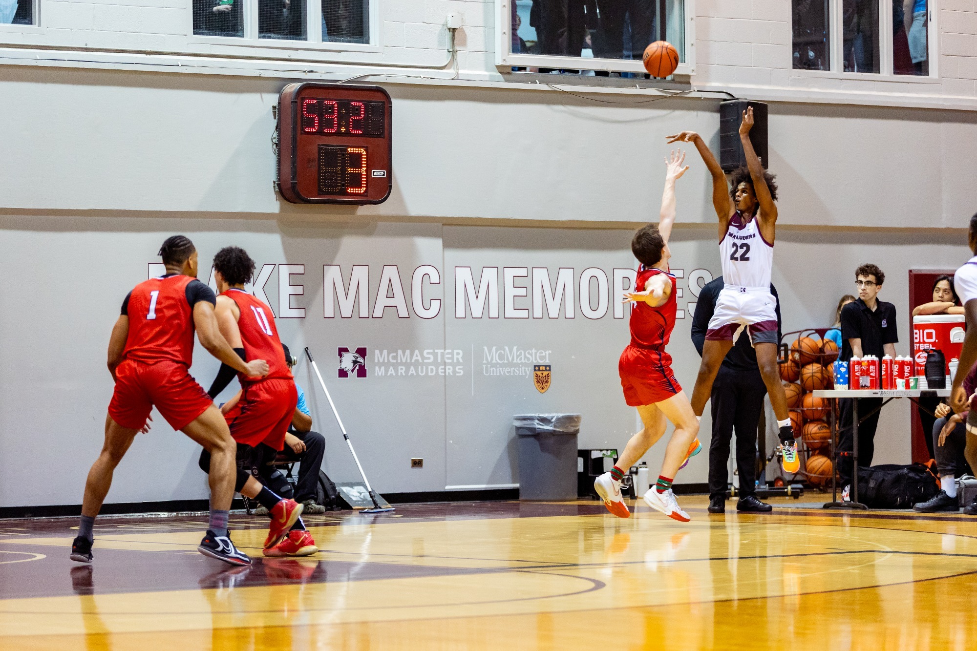 Marauders bested by Badgers in a tough loss - McMaster University Athletics