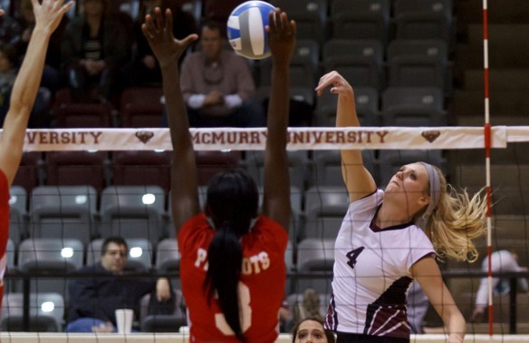 Kayla Hines - Volleyball - McMurry University Athletics