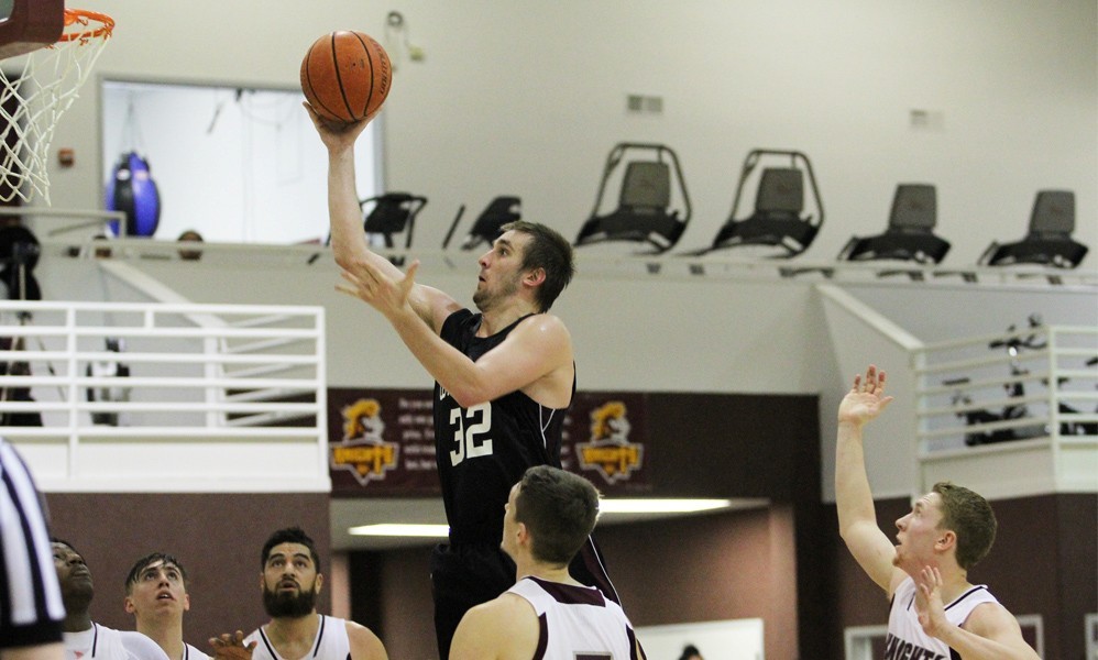 Connor Robinson - Men's Basketball - McMurry University Athletics