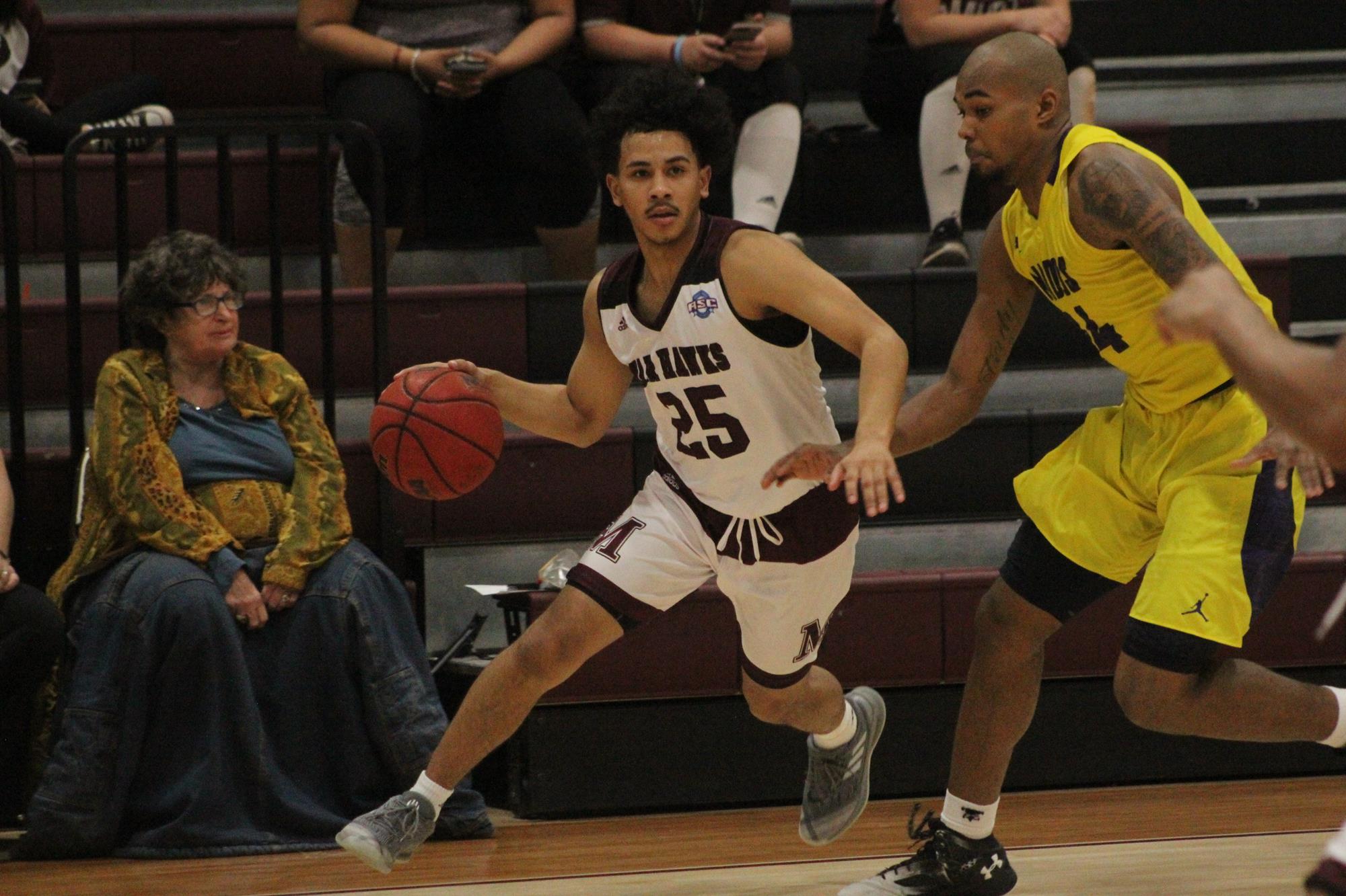 Isaac Moreno - Men's Basketball - McMurry University Athletics