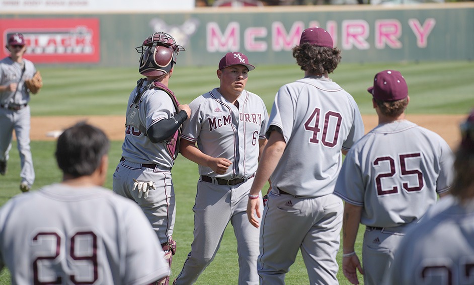 OFFENSIVE OUTPUT – WAR HAWKS SPLIT SERIES FINALE - McMurry University ...