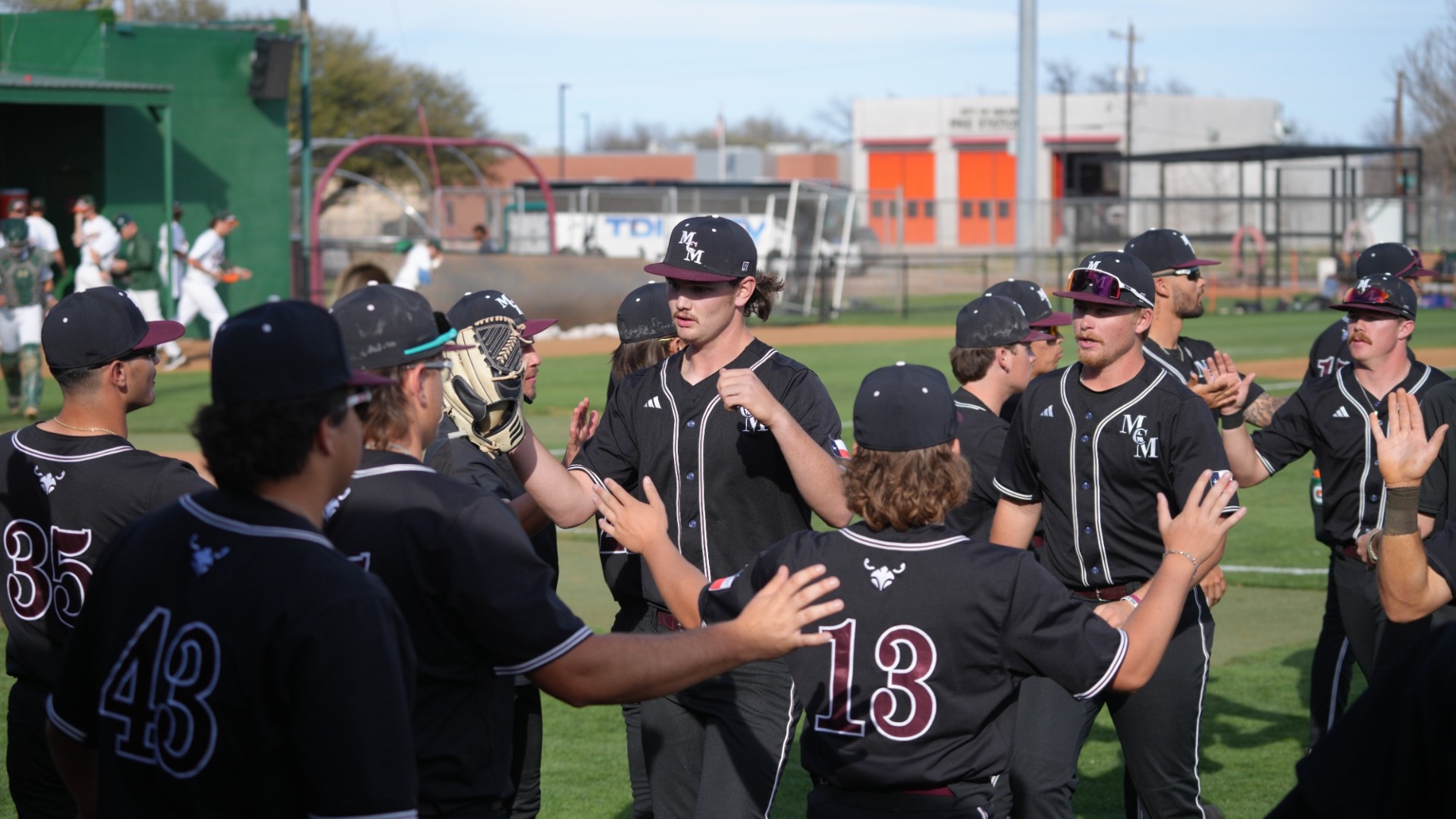 McMurry baseball ASC tournament recap. - McMurry University Athletics