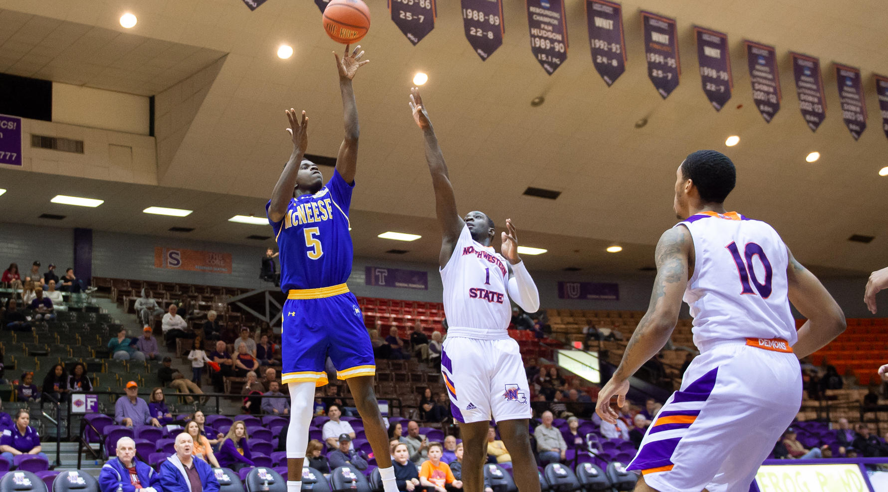 Kevin Hunt - 2018-19 - Men's Basketball - McNeese State University ...
