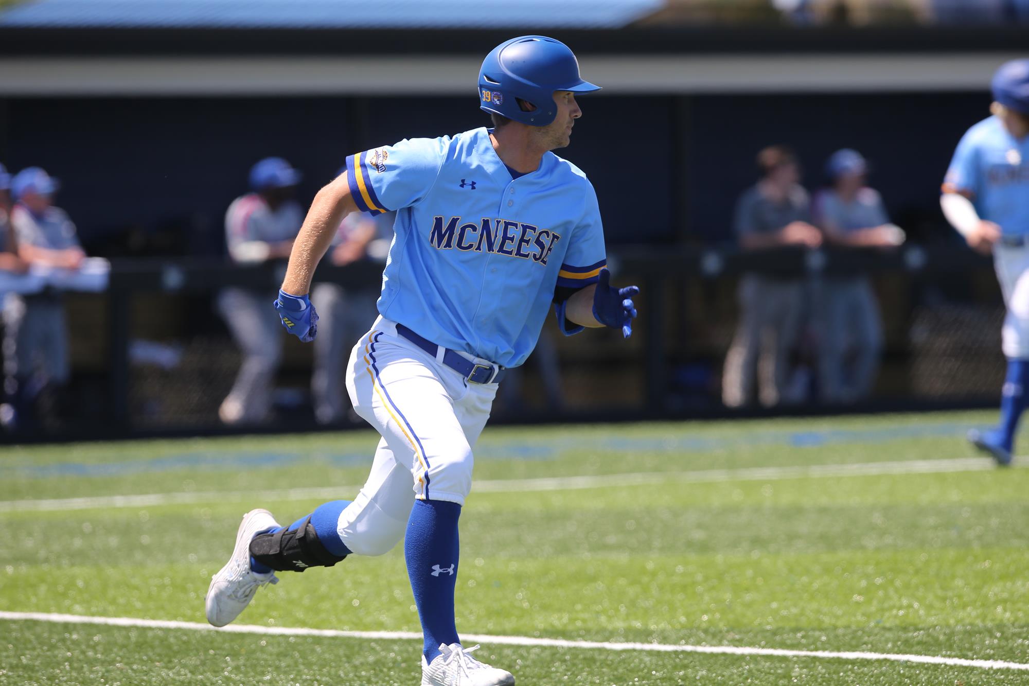 Collins' bases clearing double lifts Cowboys to 5-3 win - McNeese State ...