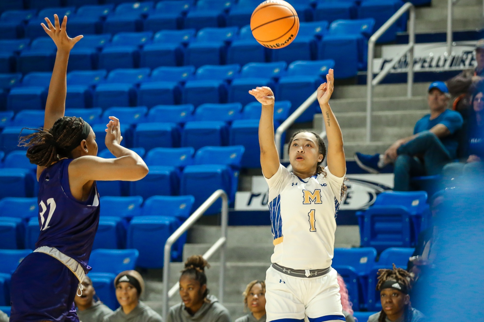 Azjah Reeves - 2024-25 - Women's Basketball - McNeese State University ...