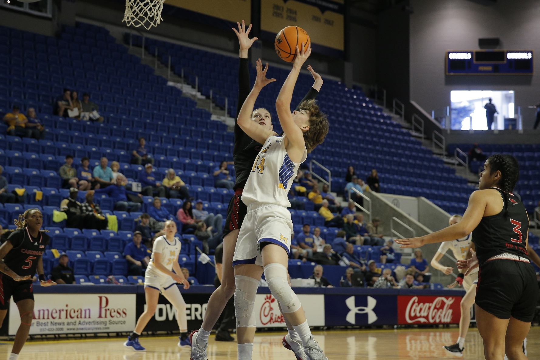 Mireia Yespes - 2024-25 - Women's Basketball - McNeese State University ...