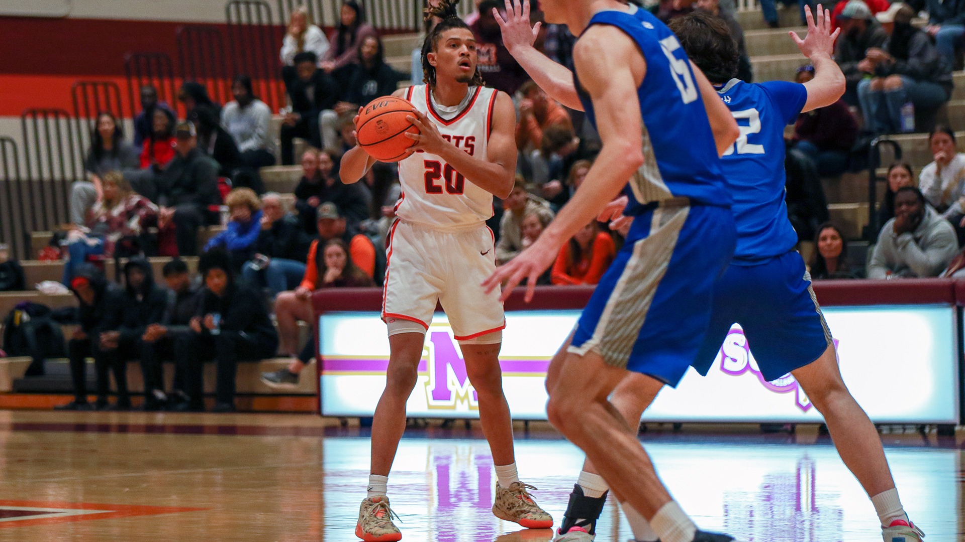 Simmons Named CCS Player of the Week - Maryville College