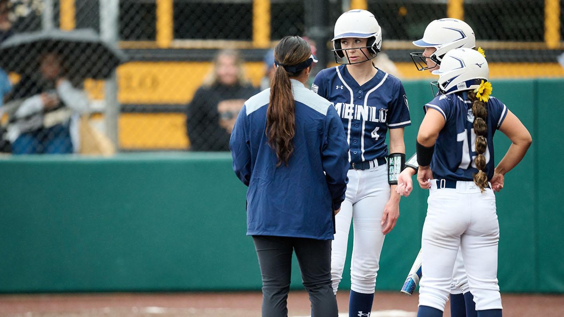 SOFTBALL DROPS GAMES TO #7 OREGON TECH & SIMPSON - Menlo College
