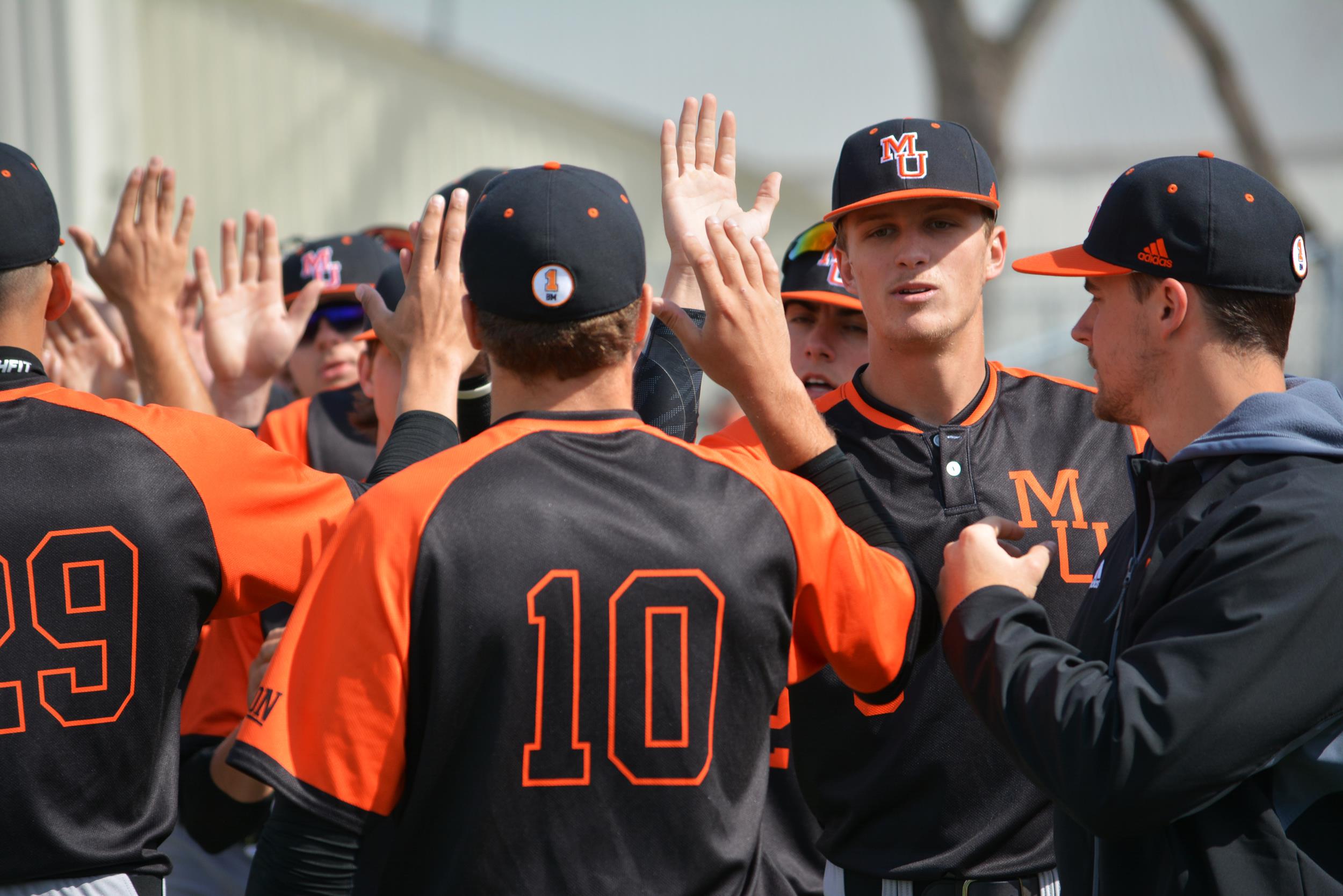 Mercer Tames Rattlers in Nine-Run Road Win - Mercer University Athletics