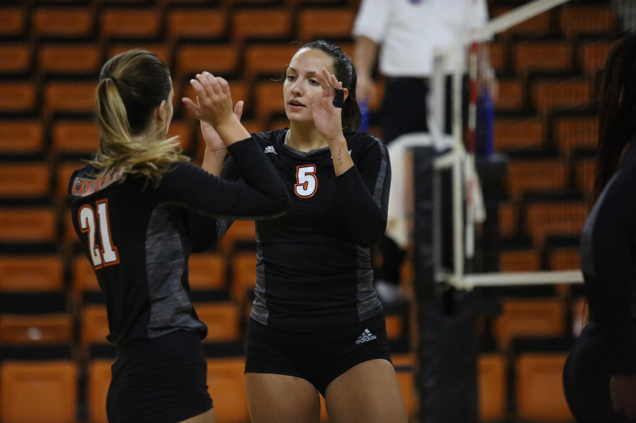 Danielle Faust - Volleyball - Mercer University Athletics