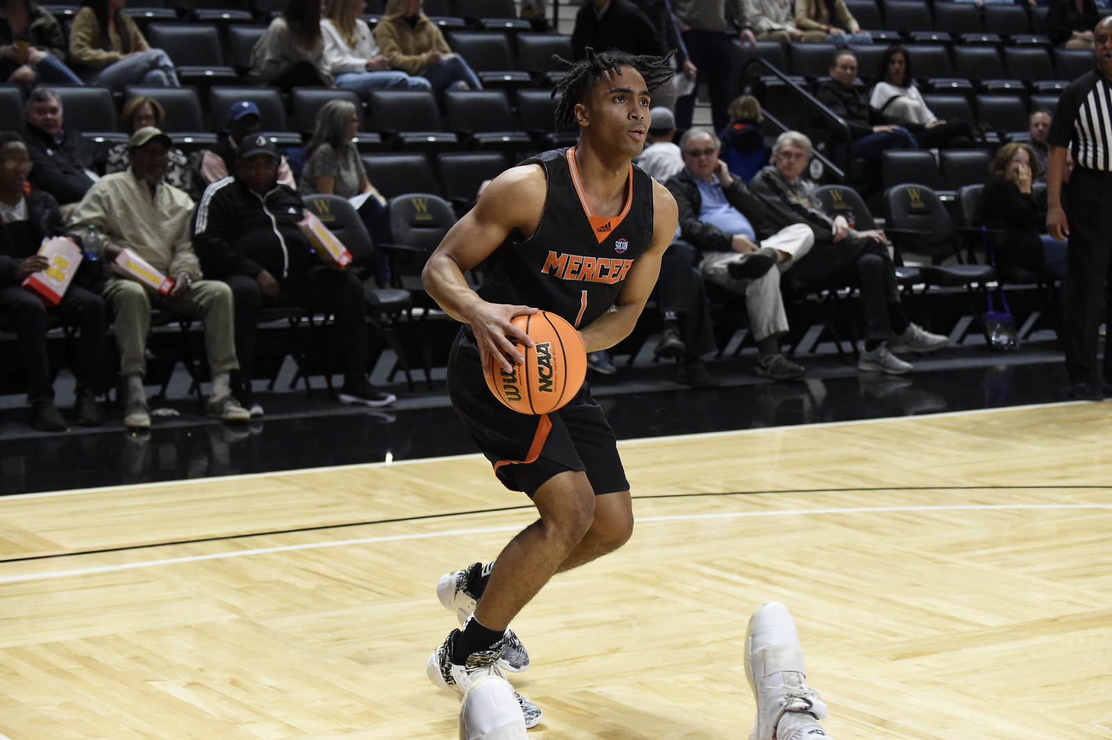 Kamar Robertson - Men's Basketball - Mercer University Athletics