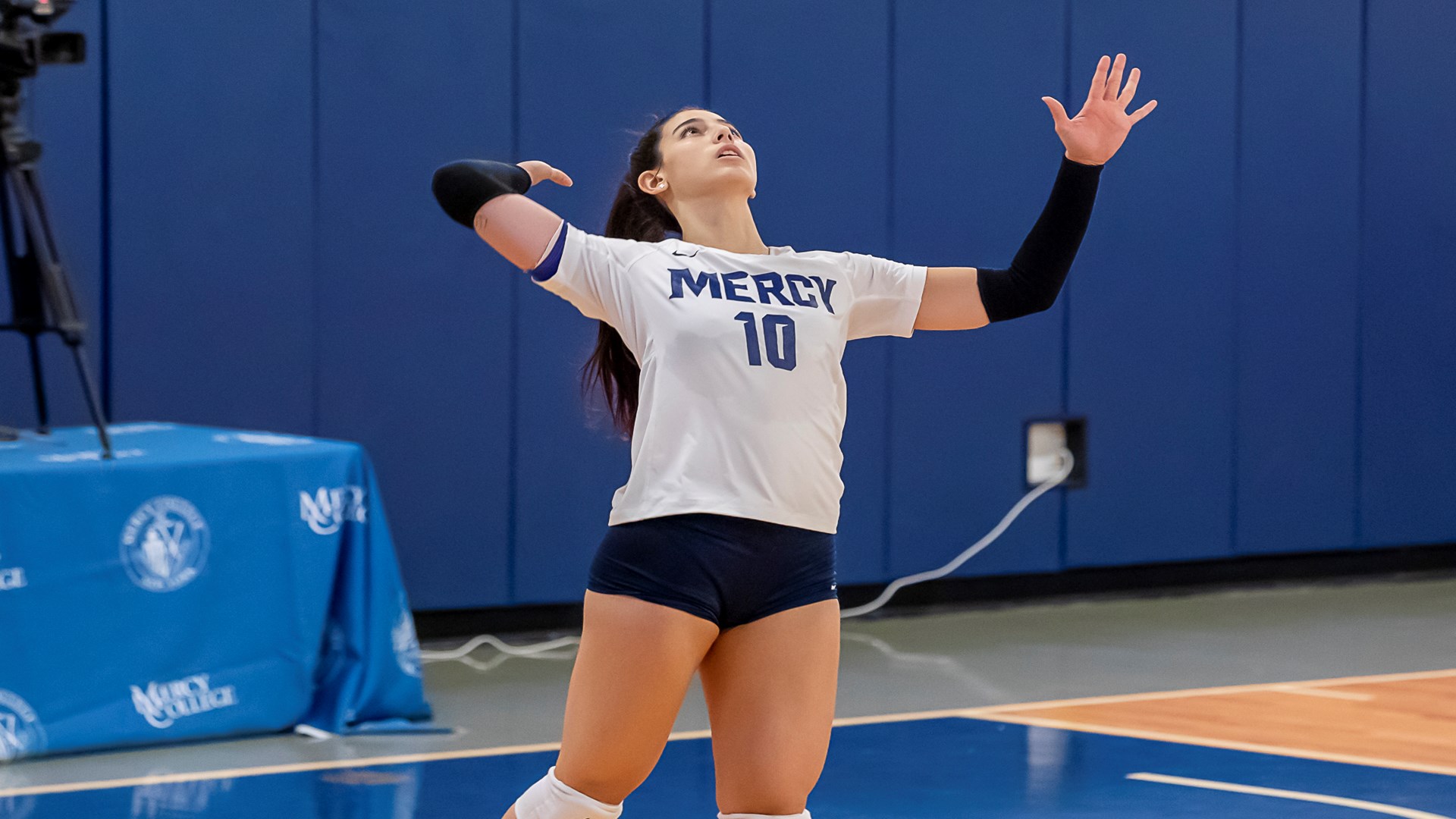 Schneid and Gonzalez Record Double-Doubles as Volleyball Earns Four-Set ...