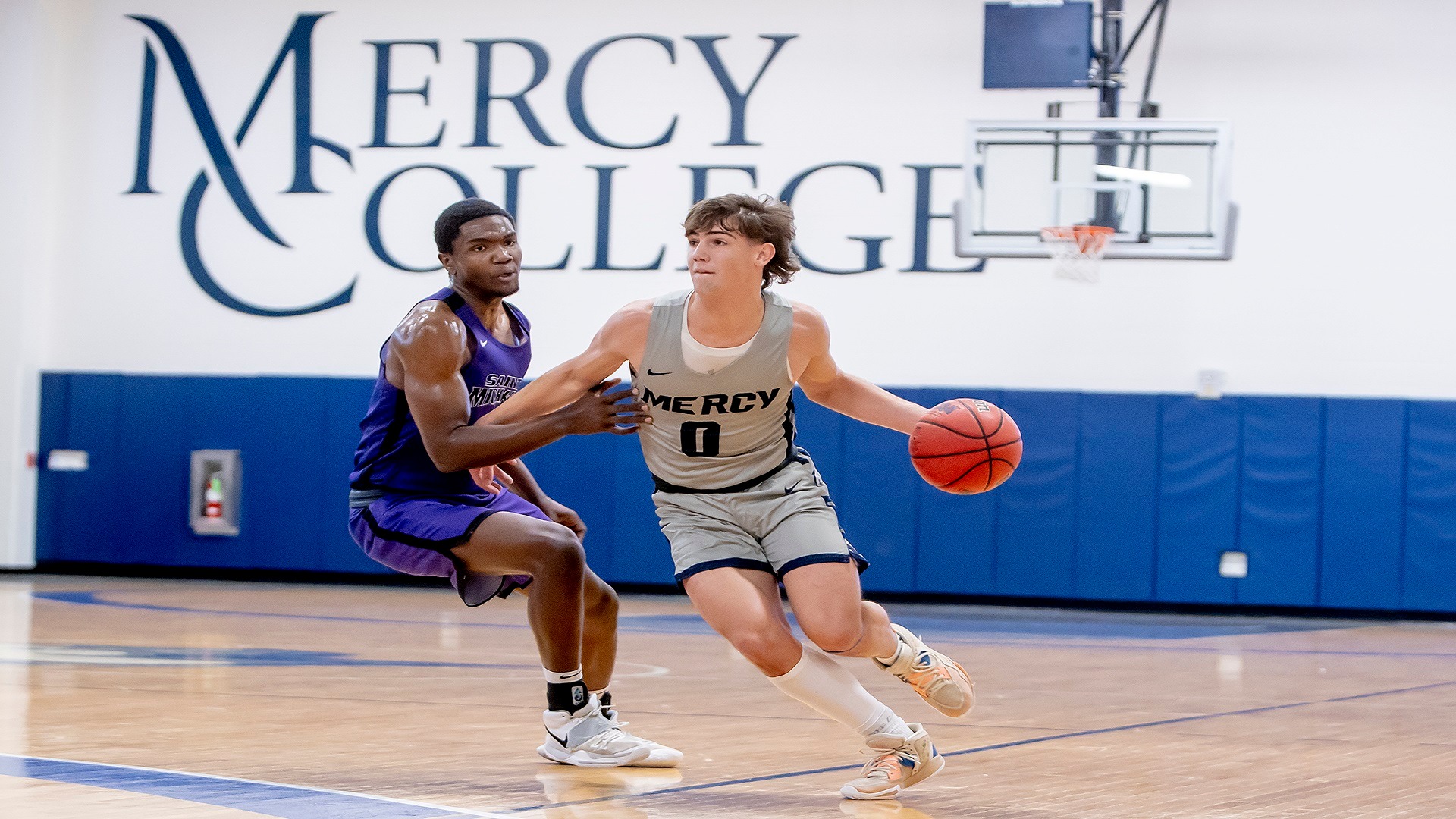 Three Mavericks Score in Double Figures as Men's Basketball Plays at ...