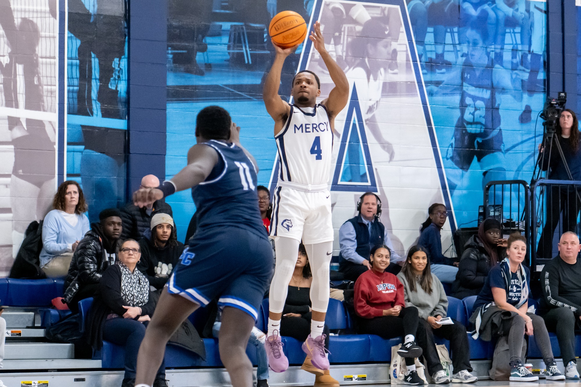 Three Mavericks Score in Double Figures as Men's Basketball Plays at ...