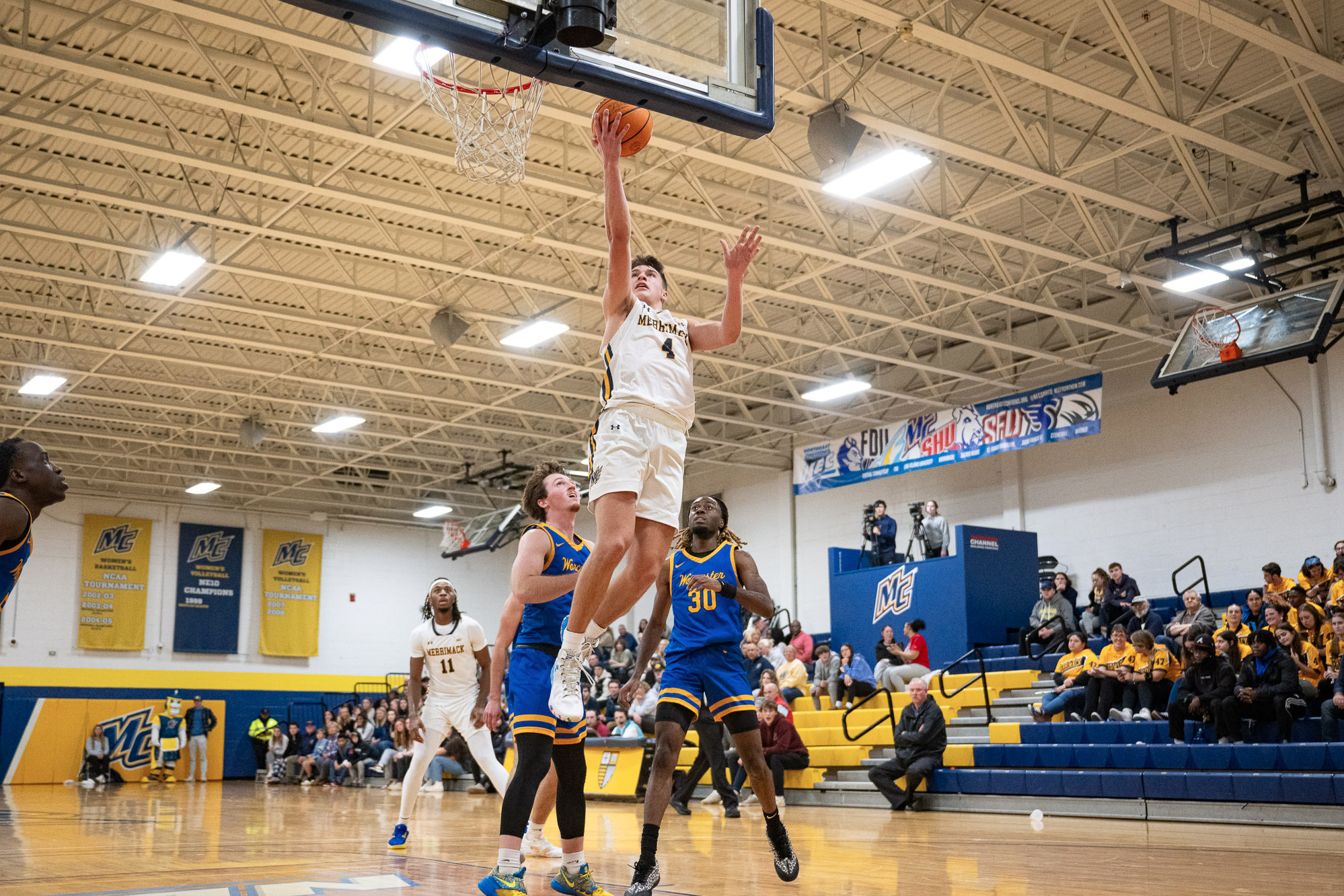 Career High From Derkack Pushes Men’s Basketball Past Worcester State ...
