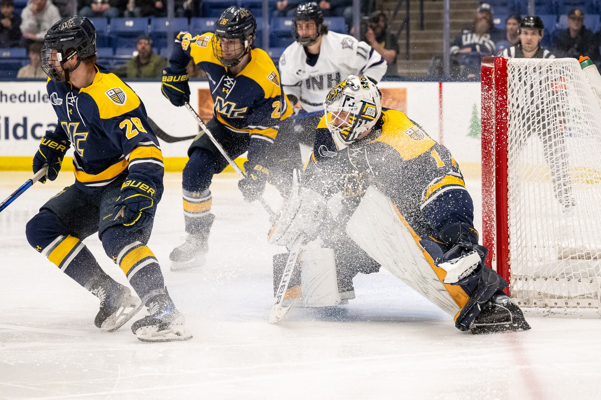 Men's Hockey Sunk by New Hampshire - Merrimack College Athletics