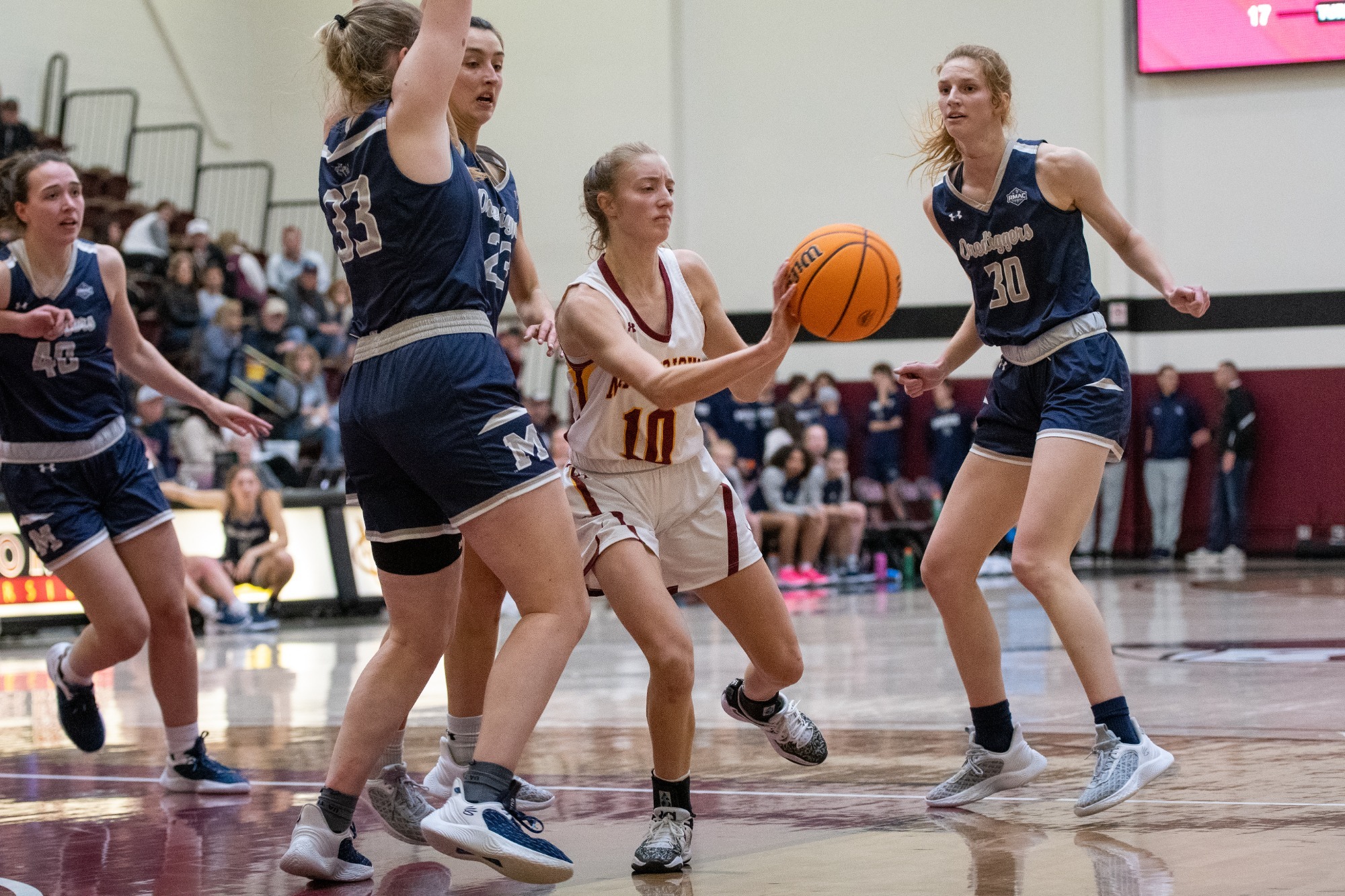 Laura Gutierrez - Women's Basketball - Colorado Mesa University Athletics