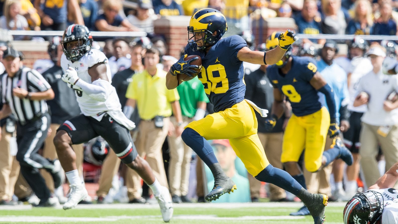 Grant Perry - Football - University of Michigan Athletics