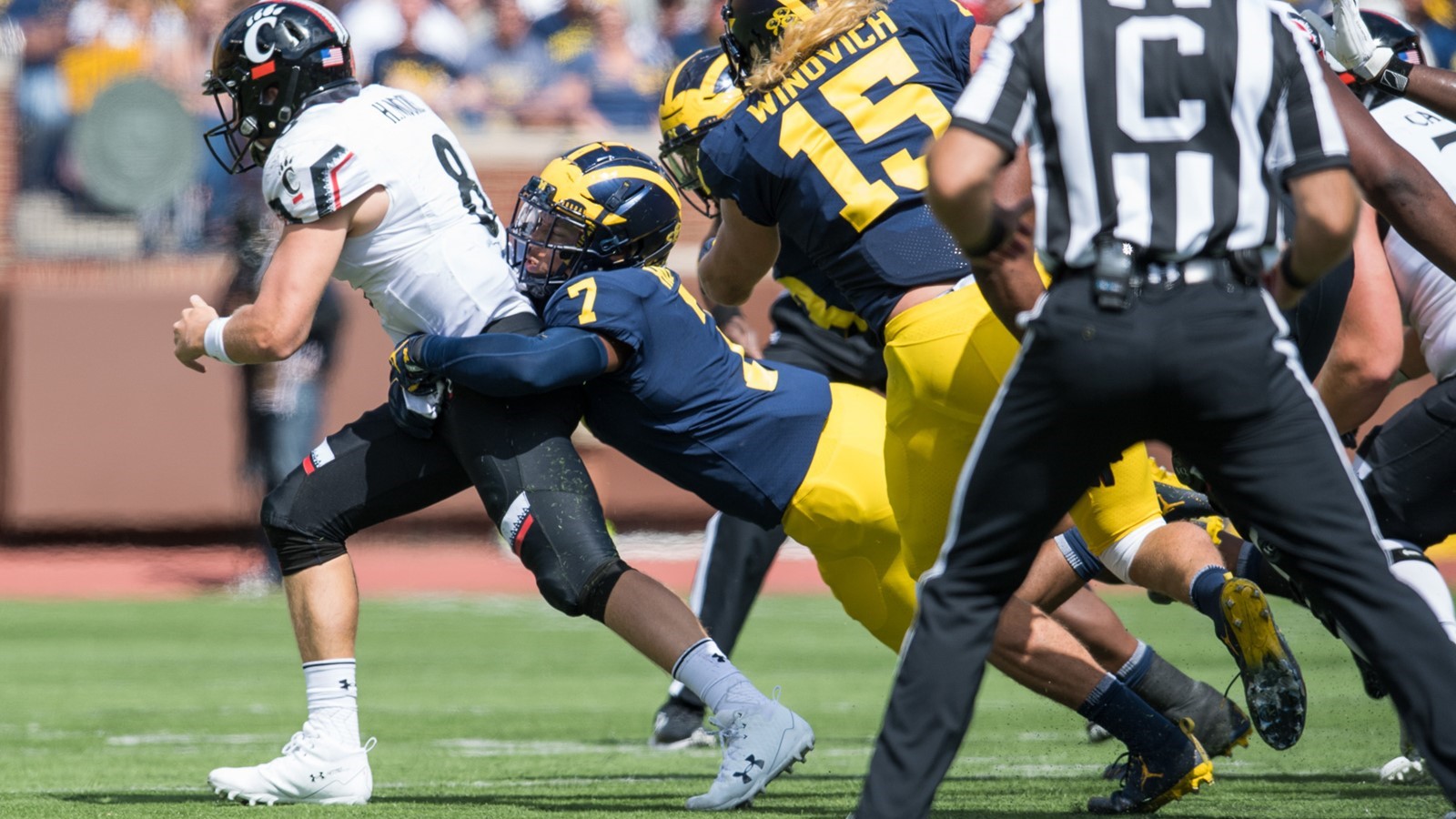 Khaleke Hudson - Football - University of Michigan Athletics