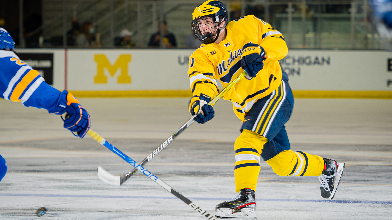 Mackie Samoskevich - Ice Hockey - University of Michigan Athletics