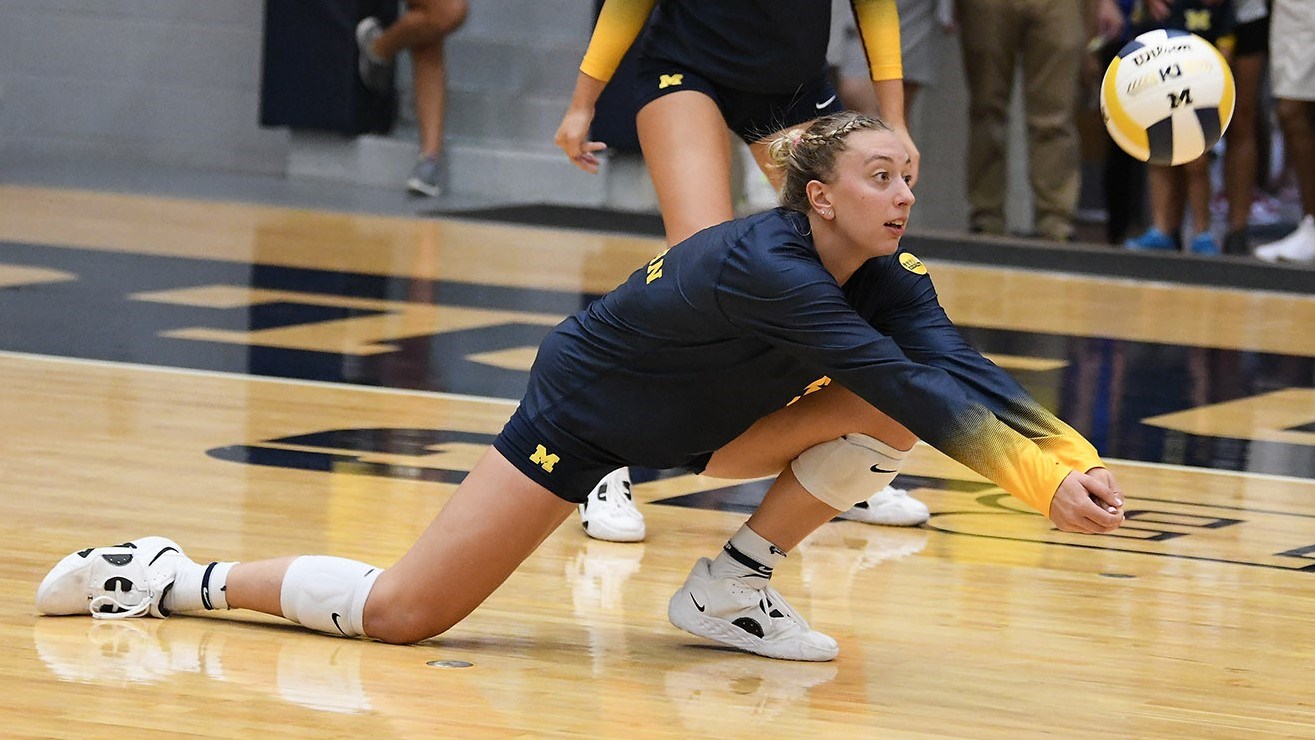 Jess Mruzik - Volleyball - University of Michigan Athletics