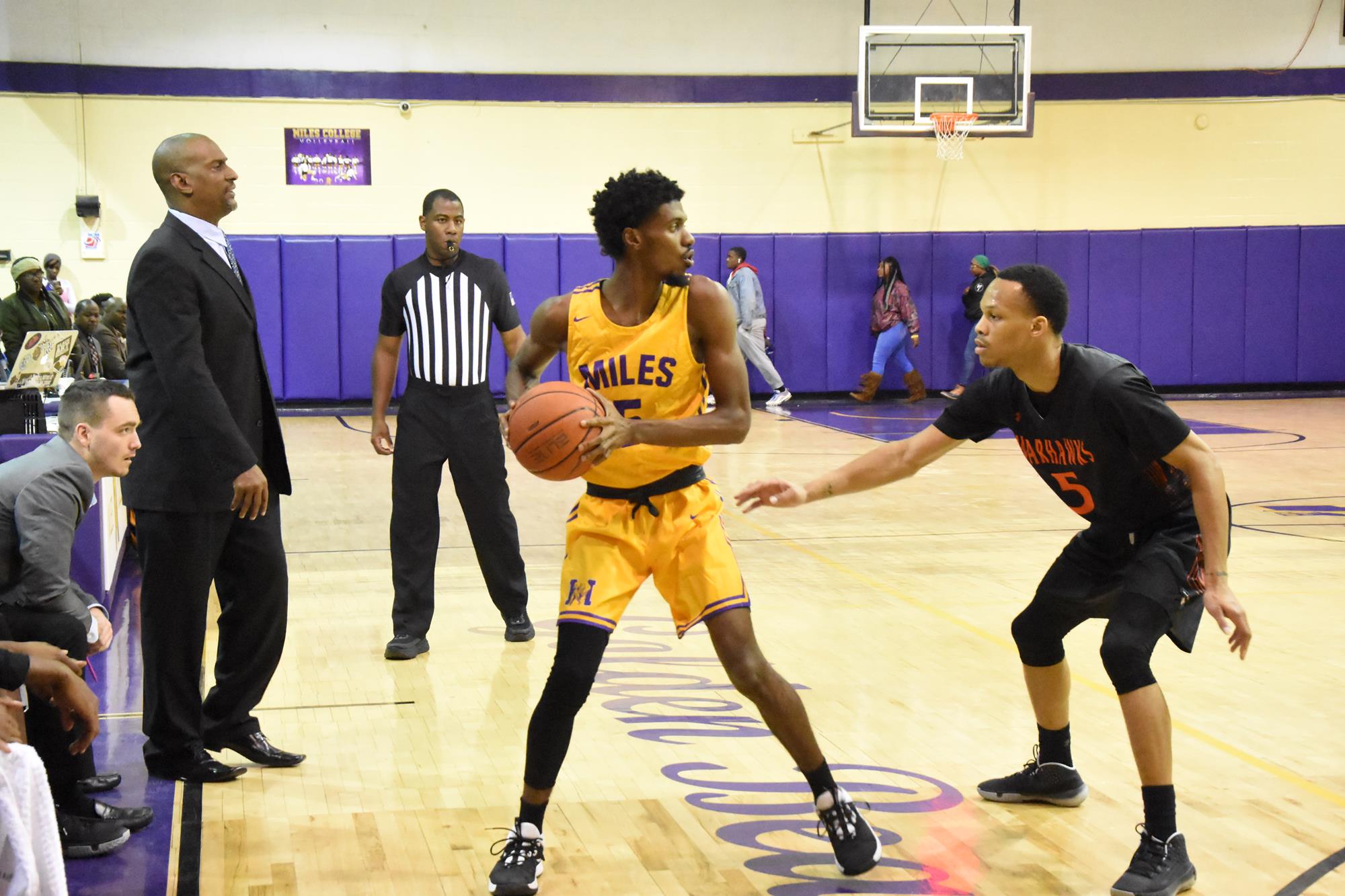 Avery Brown - Men's Basketball - Miles College Athletics