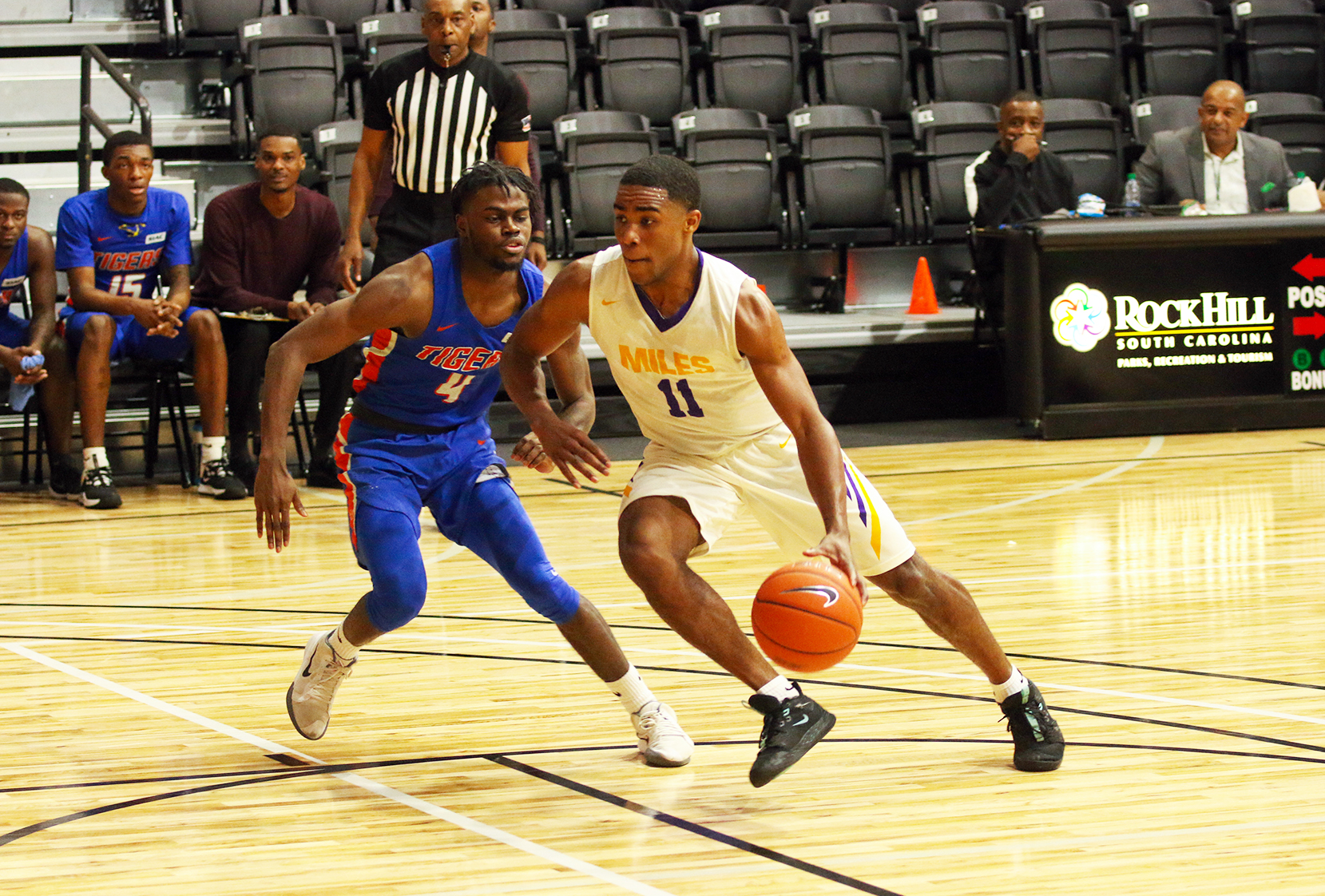 Golden Bears roll in SIAC Tourney opener - Miles College Athletics