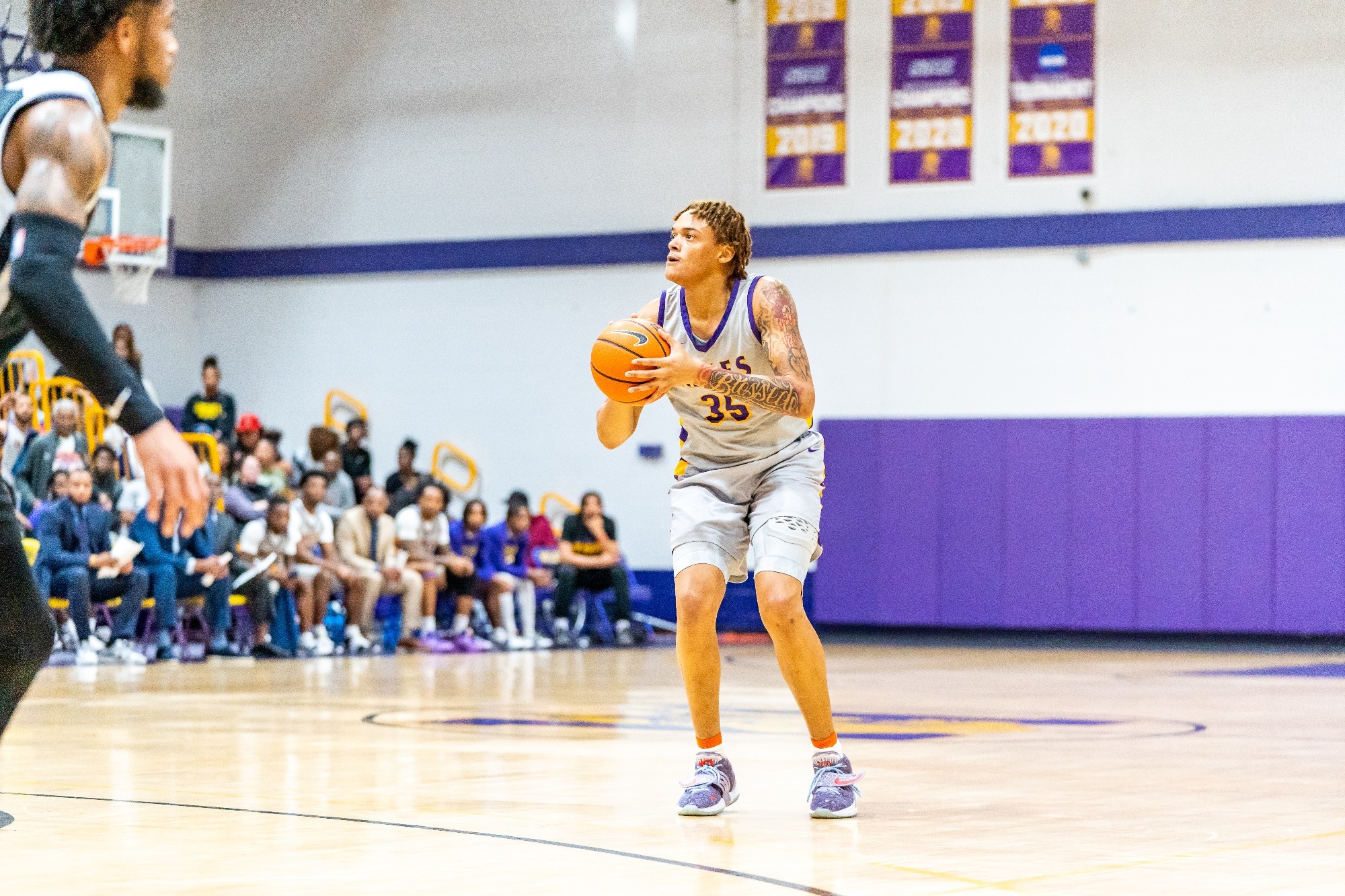Golden Bears take heavyweight battle - Miles College Athletics