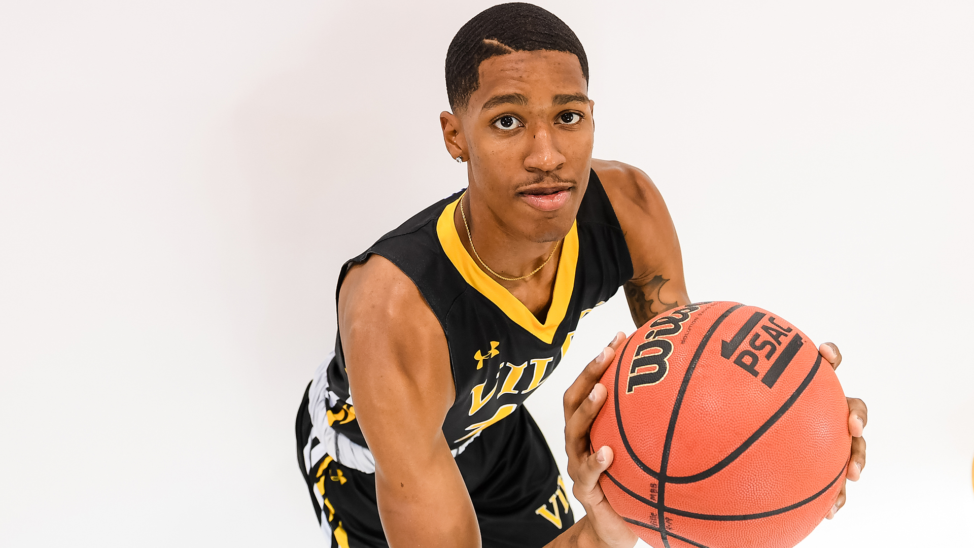 Ryan Davis - Men's Basketball - Millersville