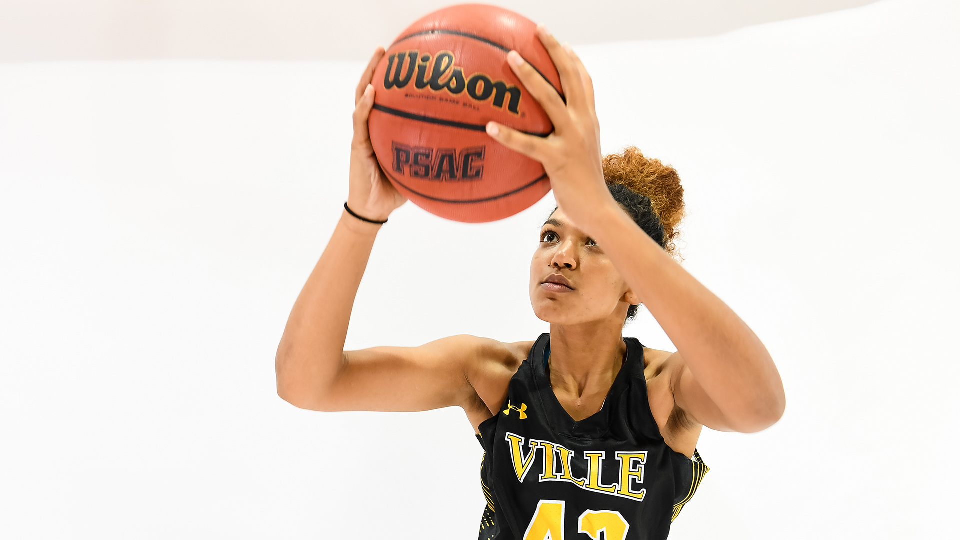 Mia Leonard - Women's Basketball - Millersville