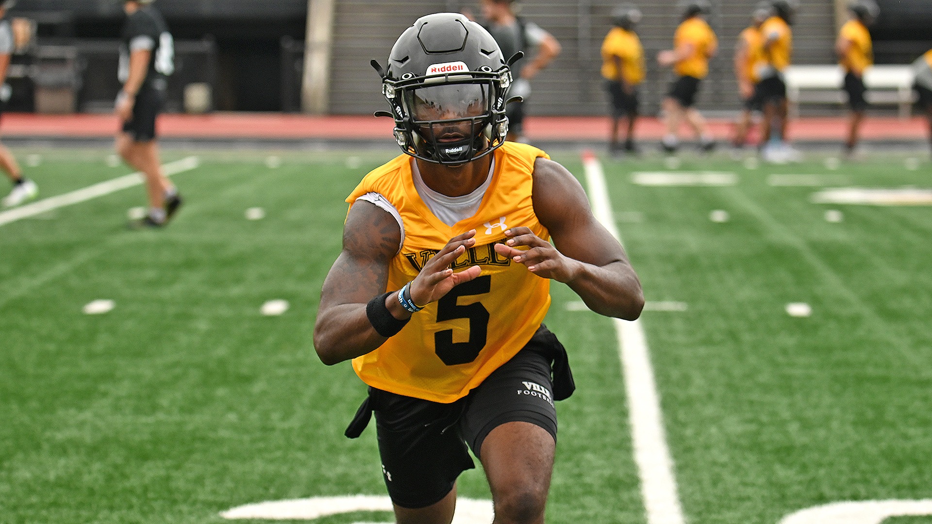 Imir Lilliston - Football - Millersville